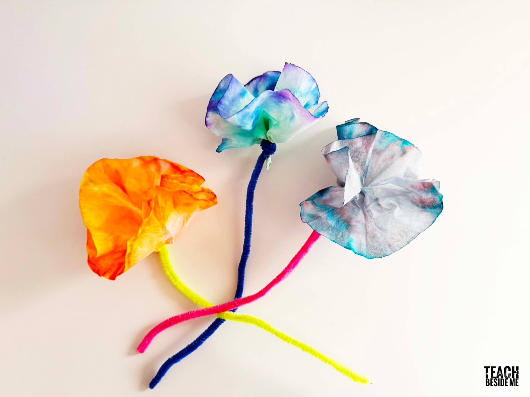 Science Art: Chromatography Coffee Filter Flowers - Teach Beside Me