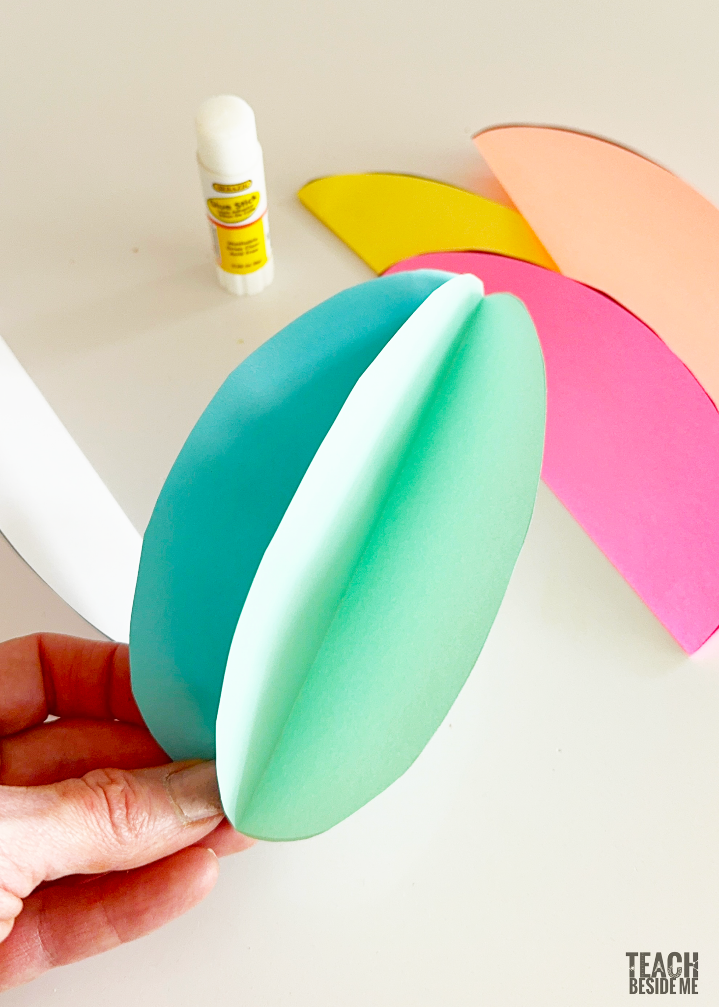 Paper Spinning Easter Egg Craft - Teach Beside Me